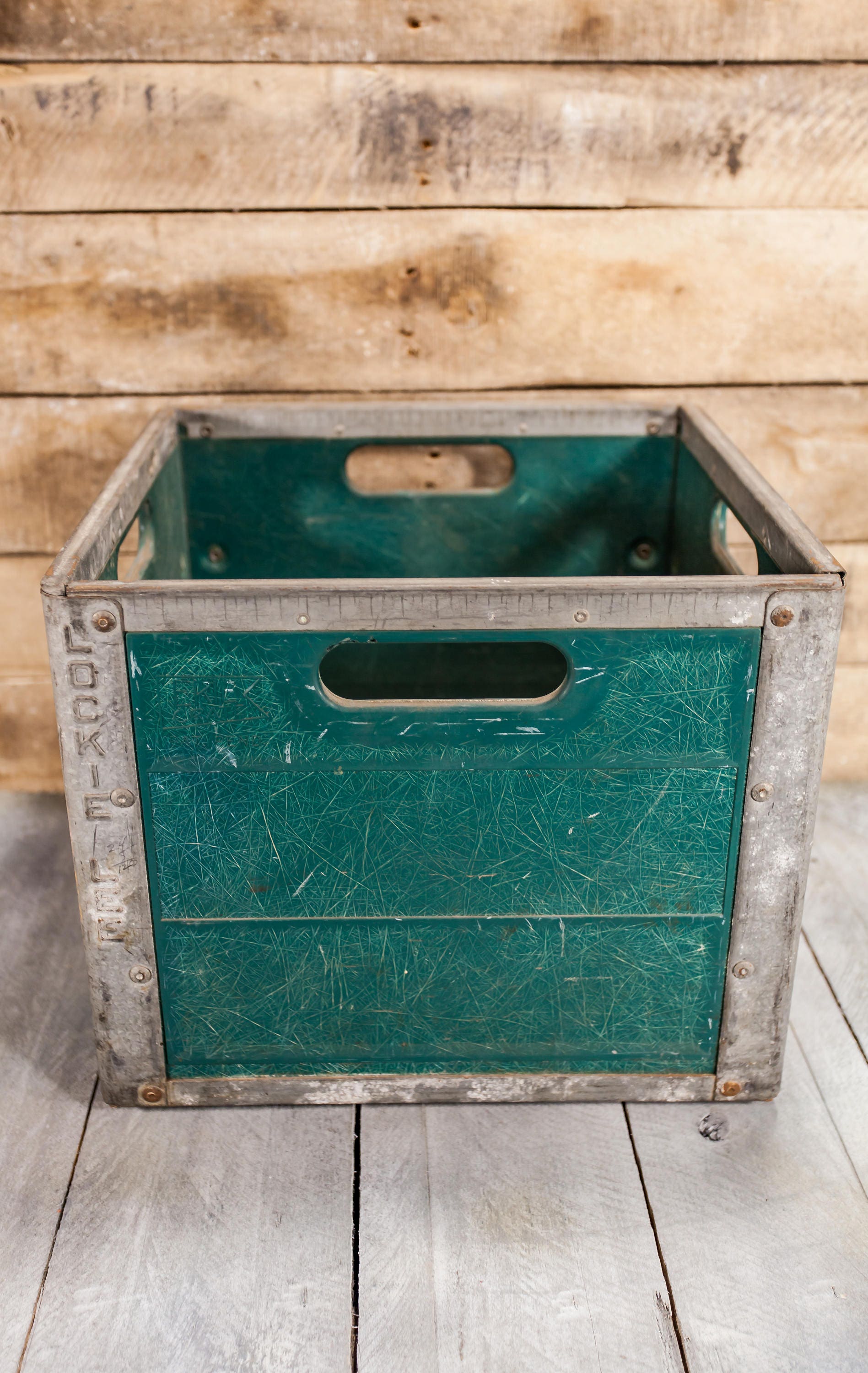 Vintage Lockie Lee Dairy Milk Crate Metal Plastic Erie PA Milk Bottle ...