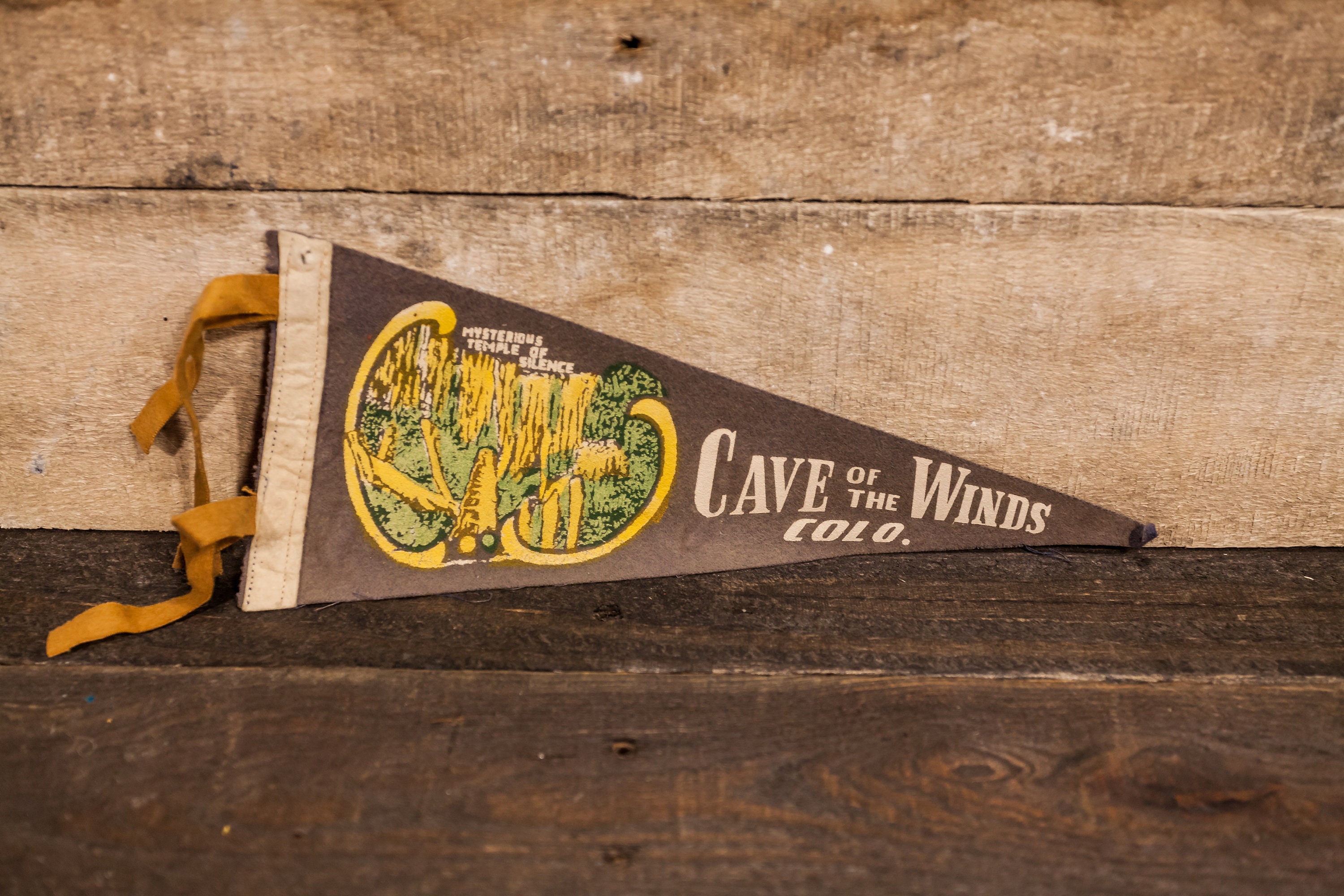 Vintage Caves of the Wind Colorado Felt Pennant Souvenir Banner Flag ...