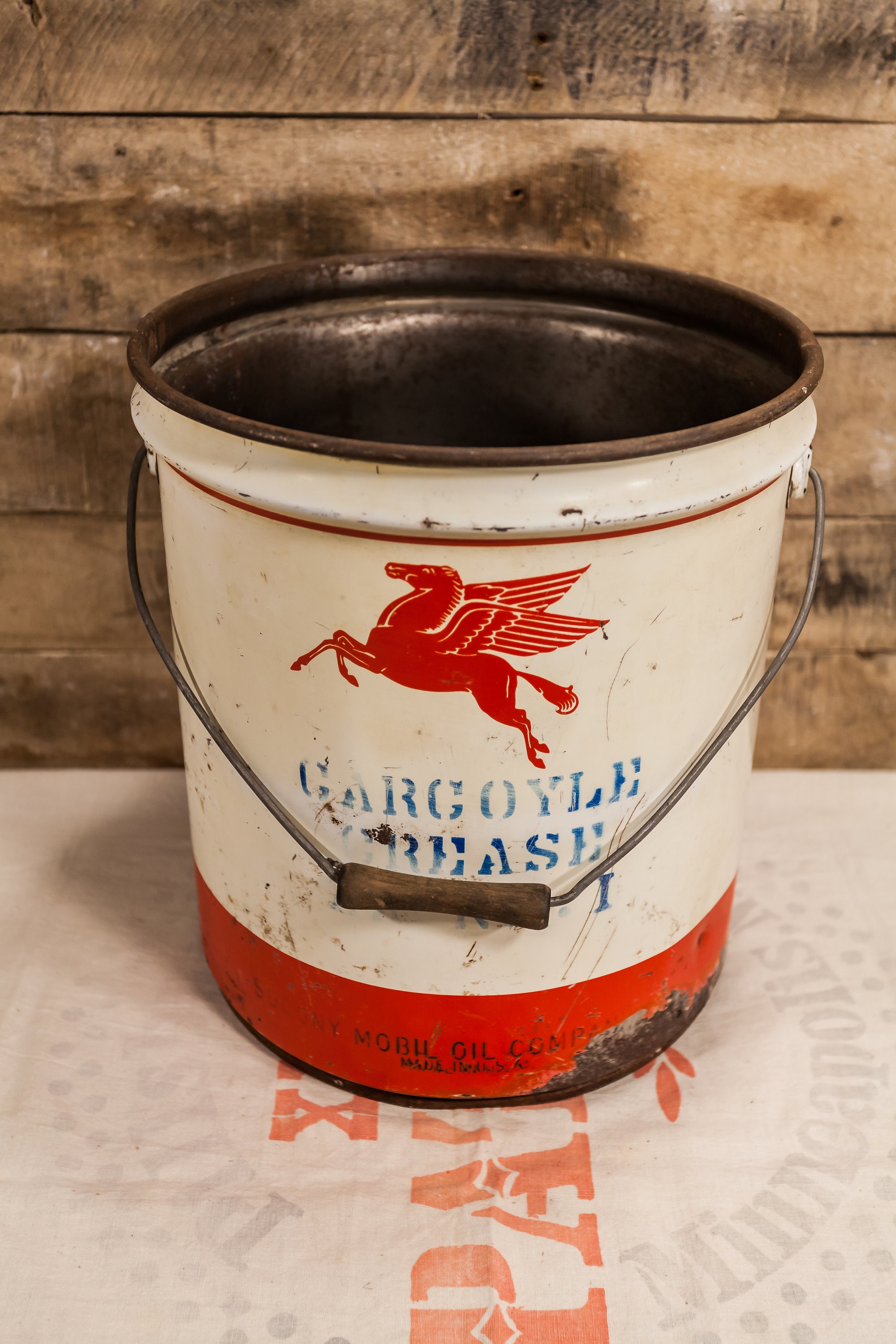 Vintage Gargoyle Grease Can Socony Mobil Oil Company Pegasus Logo Metal ...