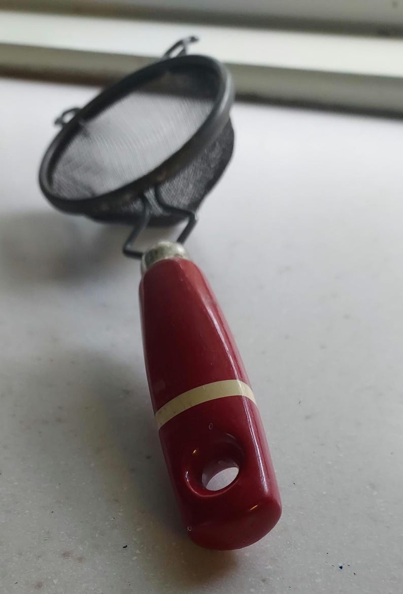 8" Red Handle Kitchen Sieve - Etsy