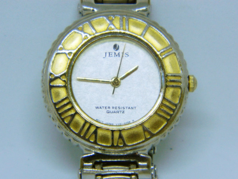 Vintage Women's Analog Wrist Watch jemis Vintage Ladies' Stainless ...