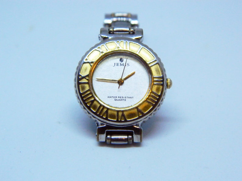 Vintage Women's Analog Wrist Watch jemis - Etsy