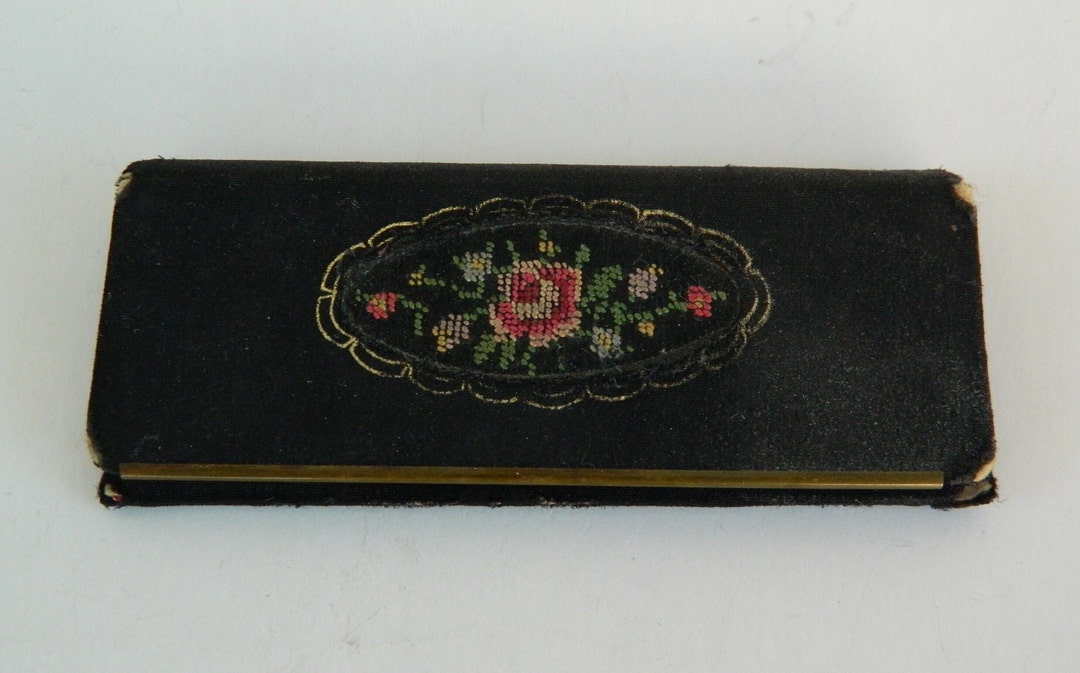 Vintage Hair Comb in a Case,antique Hair Comb Case,velvety Case With ...