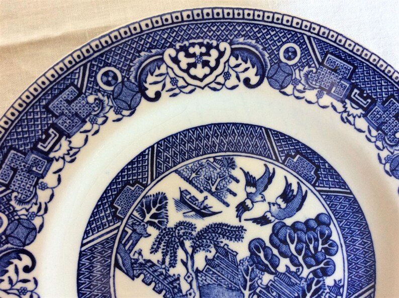 Vintage willow pattern plates a set of 2 blue and white 7 | Etsy