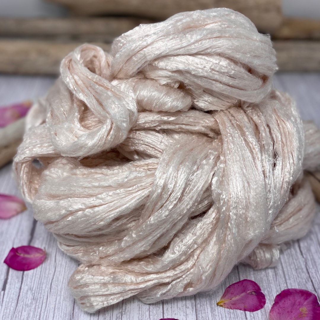 Avocado Dyed Rose Fiber, Naturally Dyed Pale Pink Fiber for Spinning ...