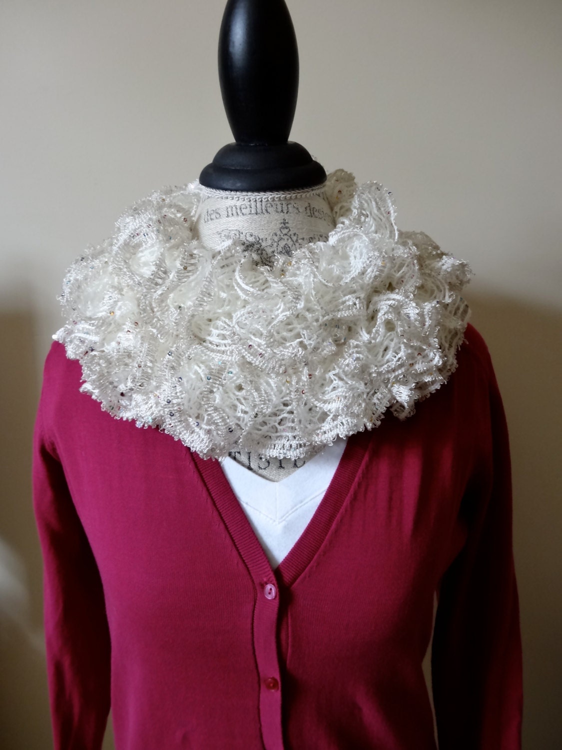 Handmade Ruffle Scarf in off White - Etsy