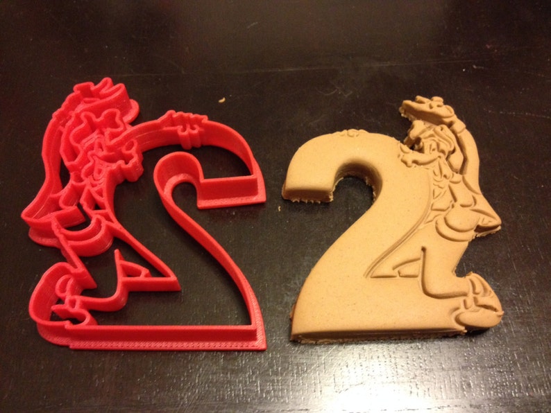 Goofy Holding the Number 2 Cookie Cutter. Mickey Mouse Clubhouse Two ...