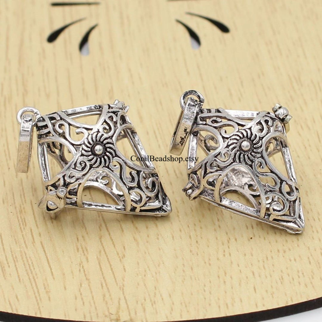 2pcs Vintage Silver Hollow Openable Rhombus Cross Fragrance Pendant ...