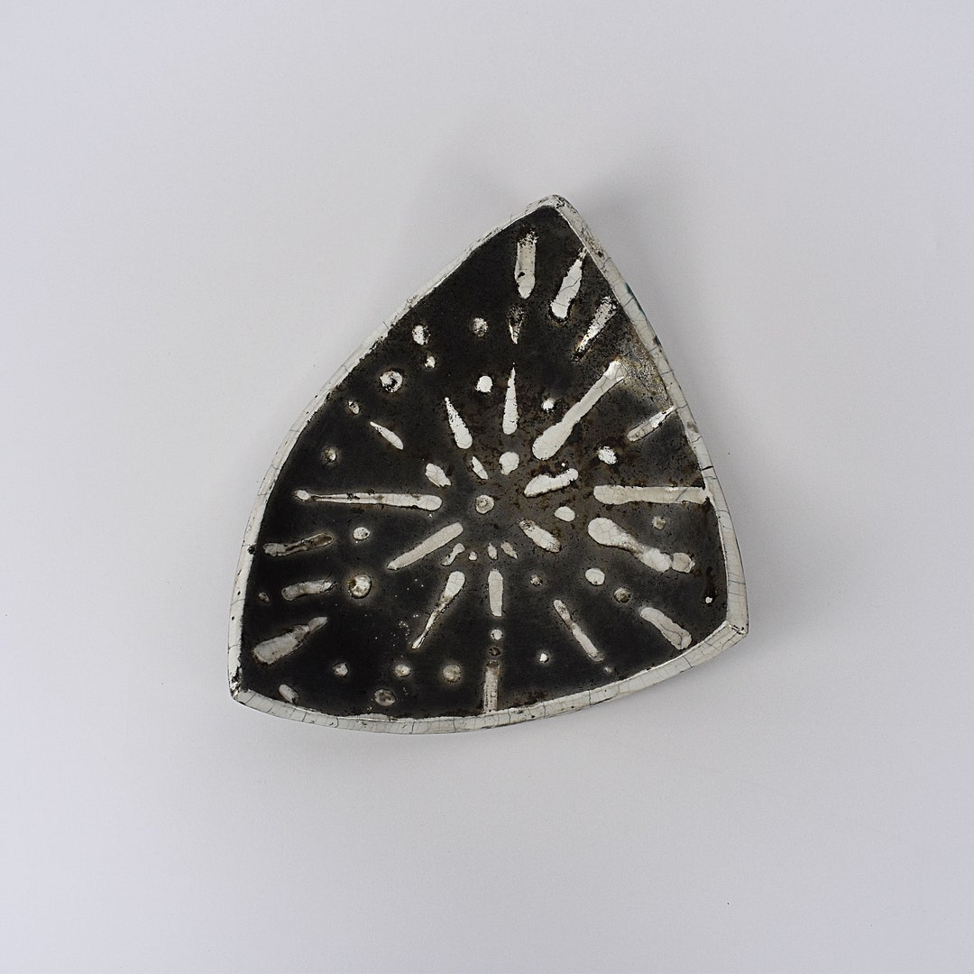 Triangular Raku Plate Decorative Plate Fruit and Nut Keeper - Etsy