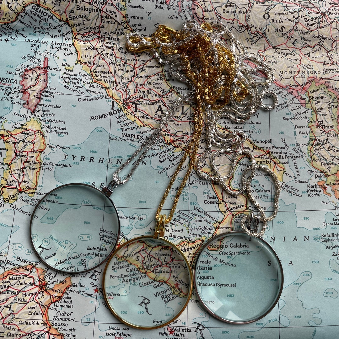 Magnifying Glass Necklace on Gold / Silver Necklace - Etsy
