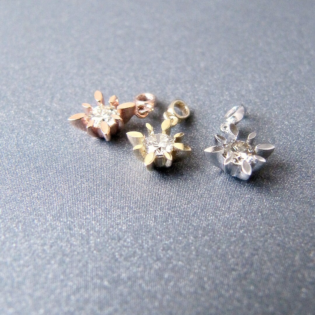 14k Gold Diamond Wind Rose Charm • 6mm Wide Star • Yellow / Rose ...