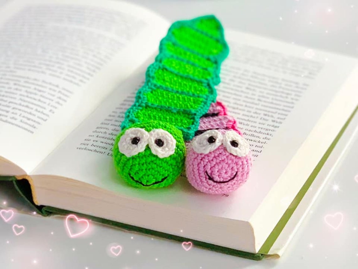 Crochet Pattern Bookworm Bookmarker | Etsy
