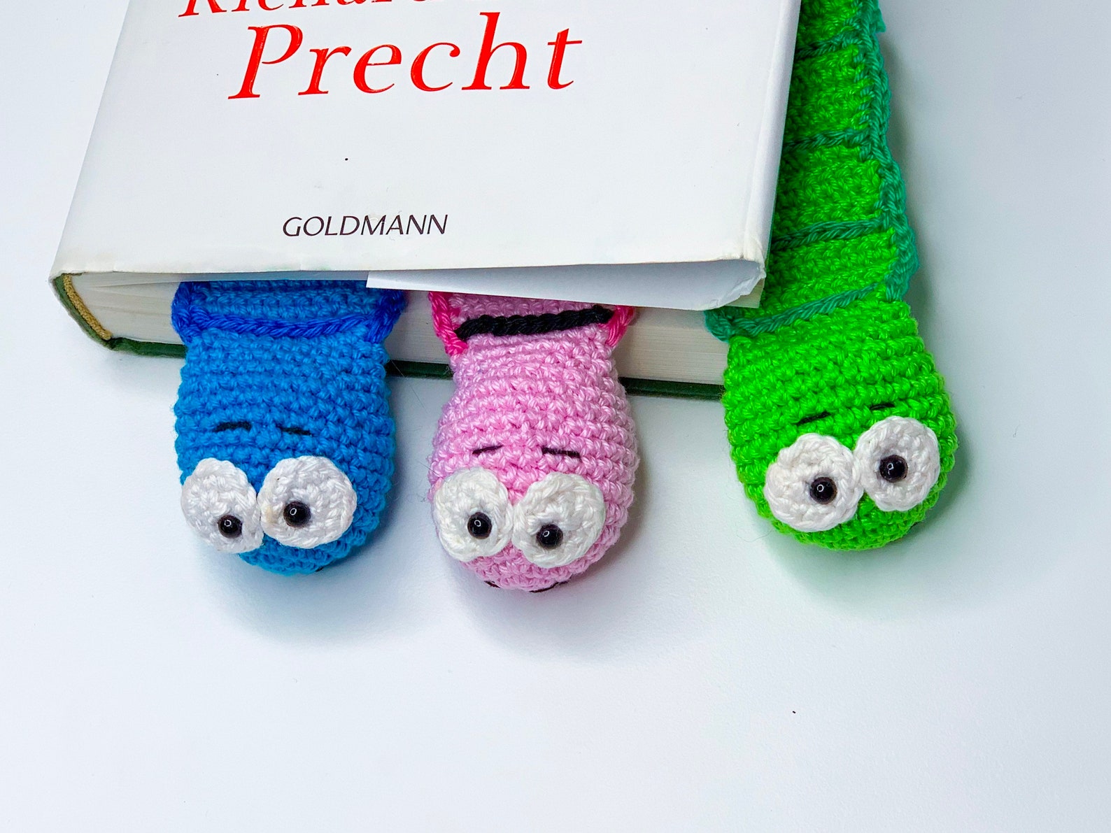 Crochet Pattern Bookworm Bookmarker | Etsy