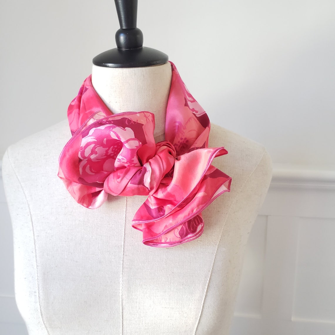 Rose Society Scarf, Red Roses Scarf, Silk Scarf With Roses, Vintage ...