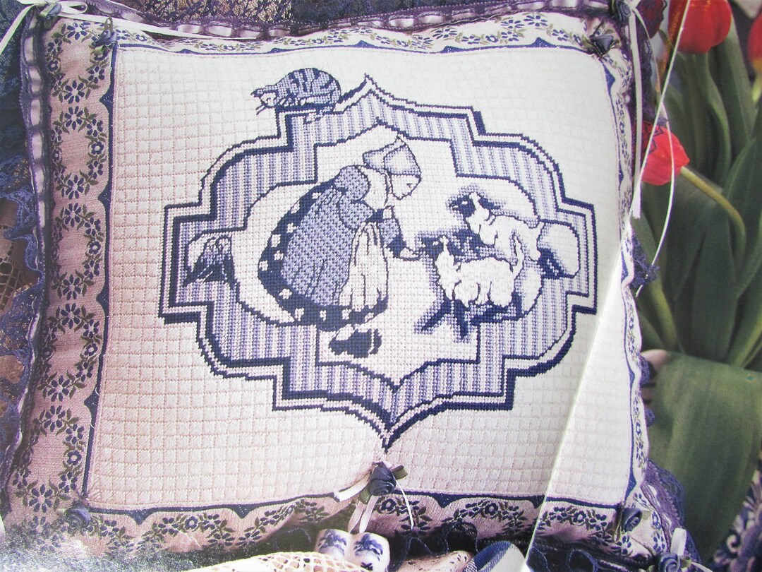 Dutch Delft Cross Stitch Pillow Pattern/ Cross Stitch 1998. Traditional ...
