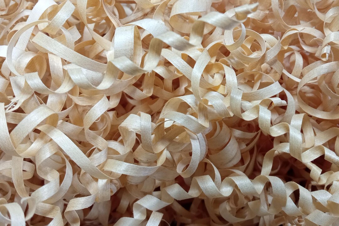 Thin Wood Wool Strips (3-4mm) for Nesting, Decoration & Gift Wrapping ...