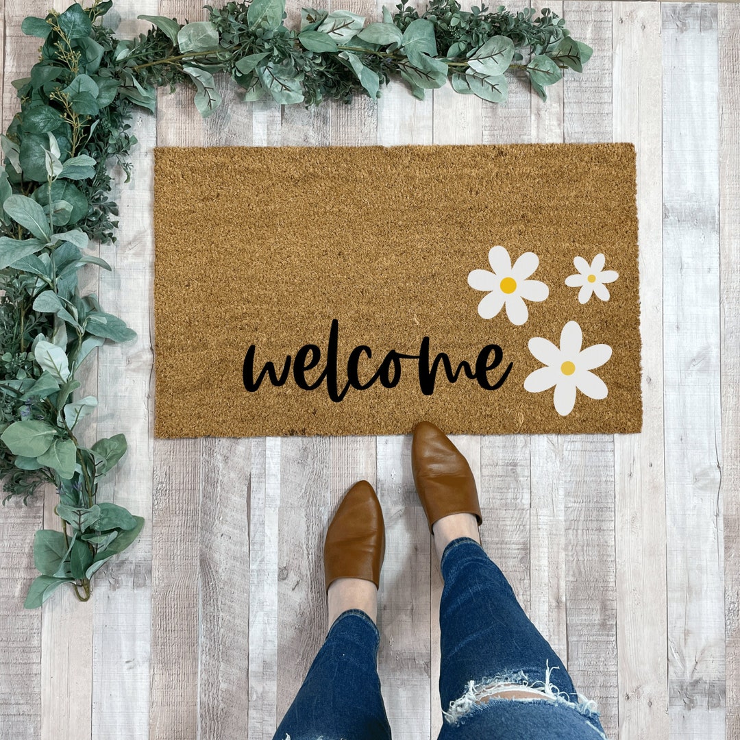 Daisy Doormat, Spring Doormat, Entryway Rug, Gift for Mom, Flower ...