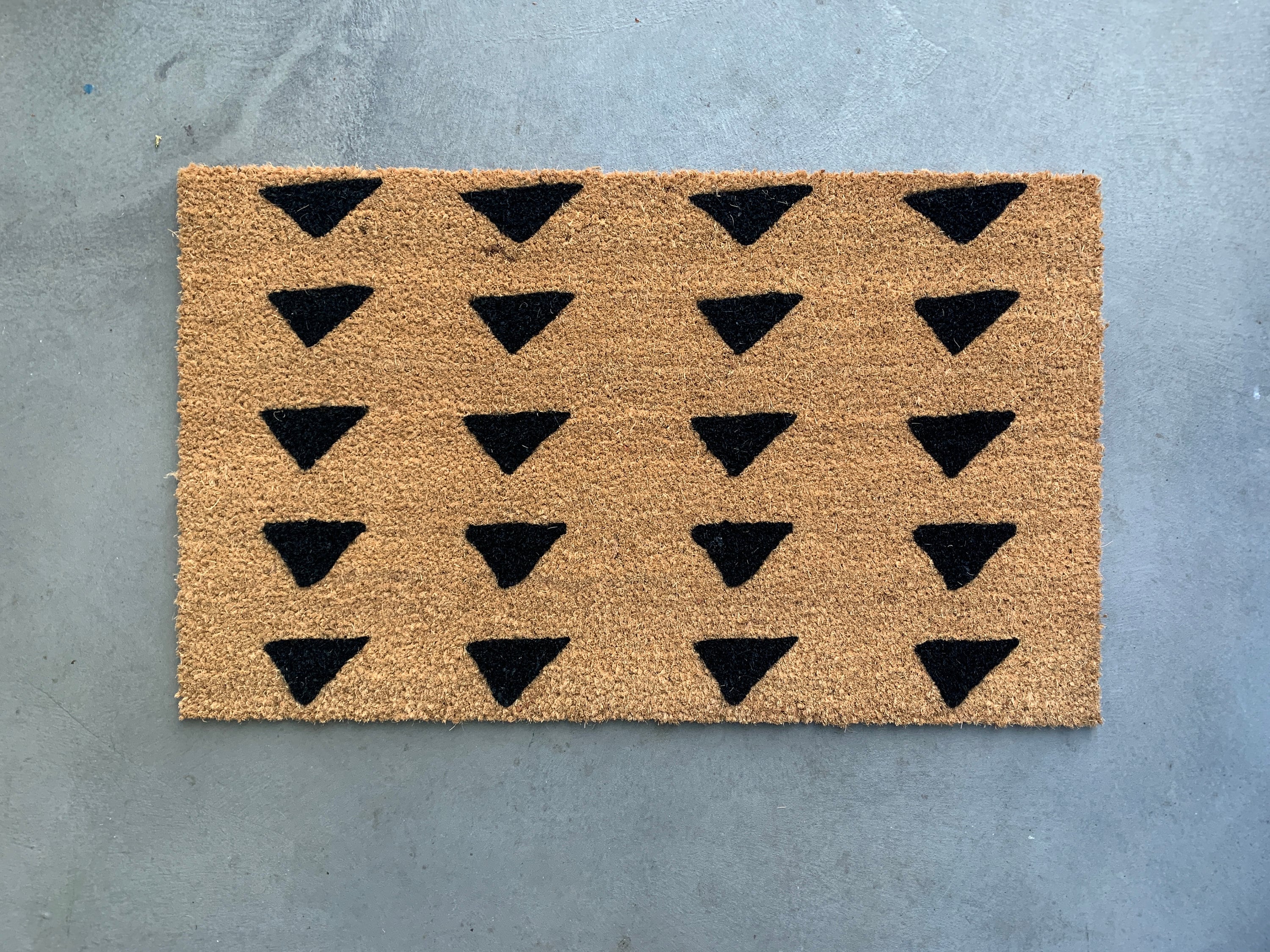 Mudcloth Triangle Door Mat /Pattern Doormat / Abstract Shapes | Etsy