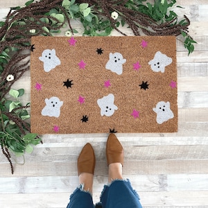 Pink Halloween Doormat, Ghost Welcome Mat, Halloween Decor Outdoor ...