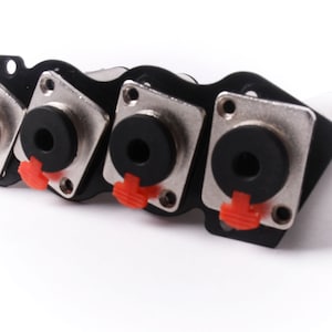 Ruach Pedalboard Locking Jack Adaptor V8 - Etsy