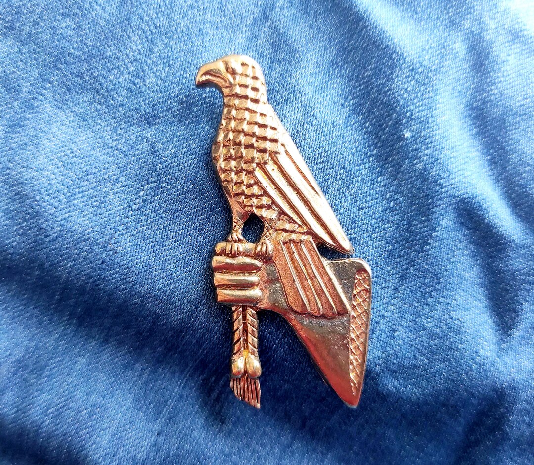 Medieval Pilgrim Badge Replica, Hawk on Hawking Glove 14th-15th Century ...