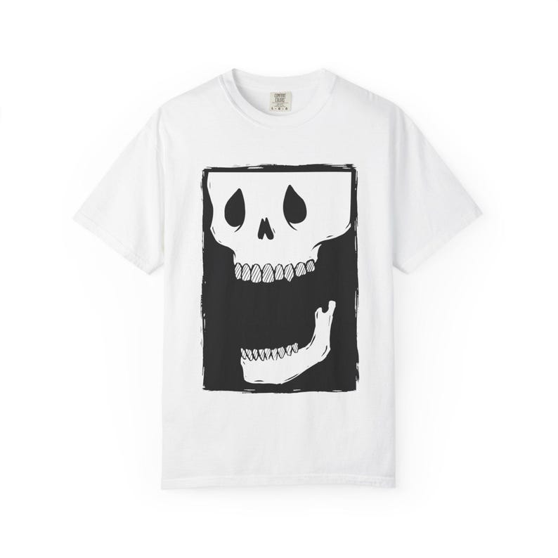 Cute Skull Doodle Graphic, Cartoon Hand Drawn Skull Illustration, Soft ...