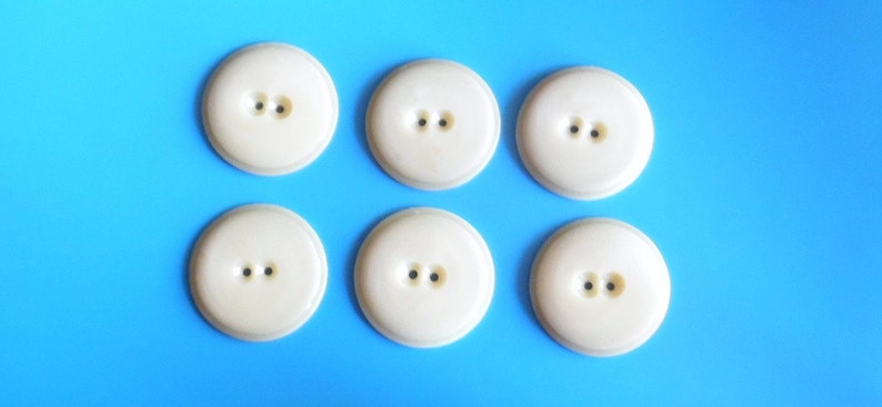 Set of 6 Light Beige Large Buttons - Etsy