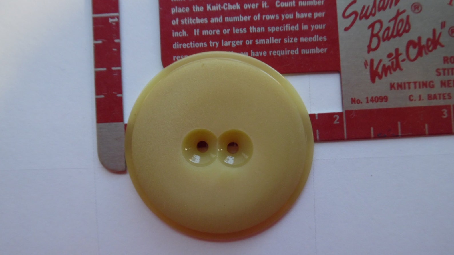 Set of 6 Light Beige Large Buttons - Etsy