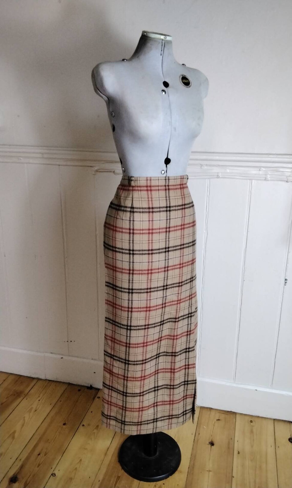 Stunning Basler, Ankle Length, Wool Fitted Skirt in Camel With Red and ...