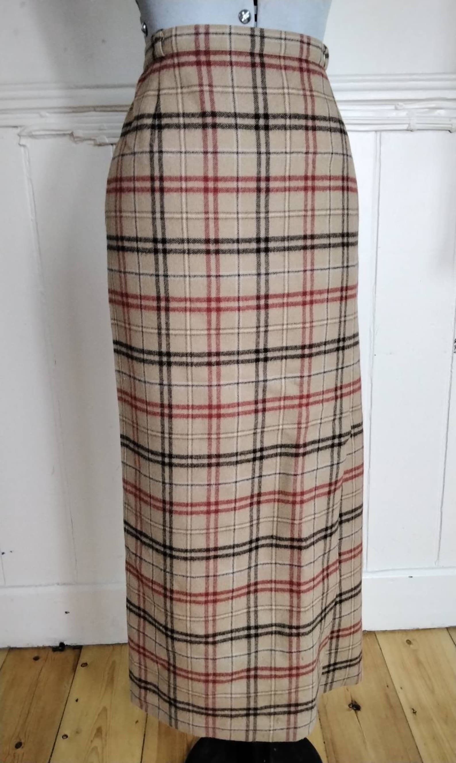 Stunning Basler, Ankle Length, Wool Fitted Skirt in Camel With Red and ...