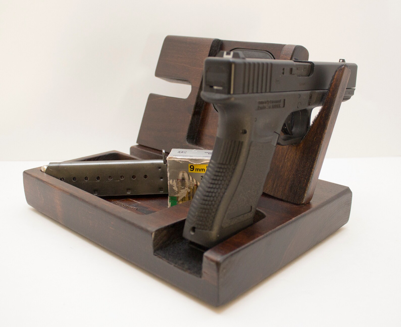 Personalized Gift Gun Holder Qi Docking Station for Gun - Etsy