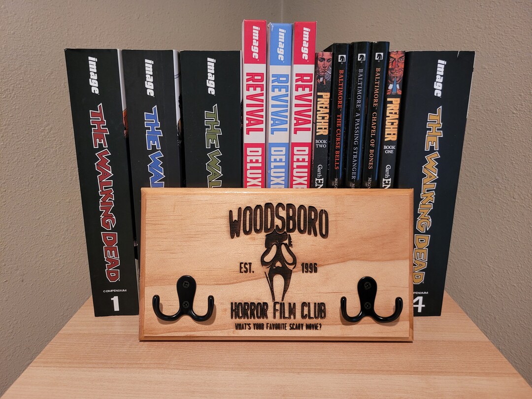 Wooden Mounted Scream Ghostface Key Hanger - Etsy