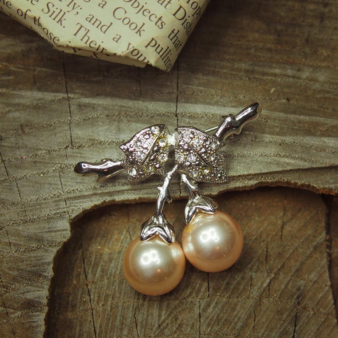 Peach Pearl Brooch Antique Vintage Styled, Bridesmaid, Rhinestone ...