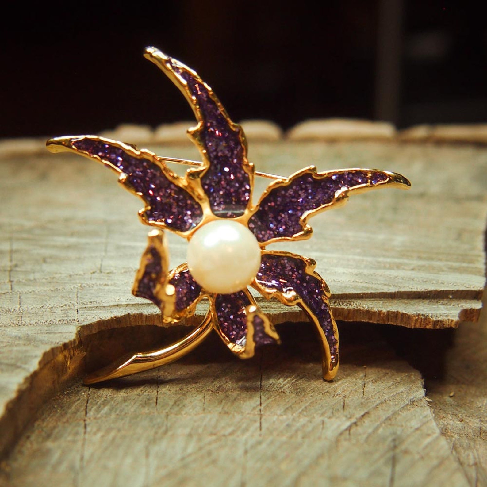 Iris Brooch Antique Vintage Styled, Bridesmaid, Rhinestone Diamante ...