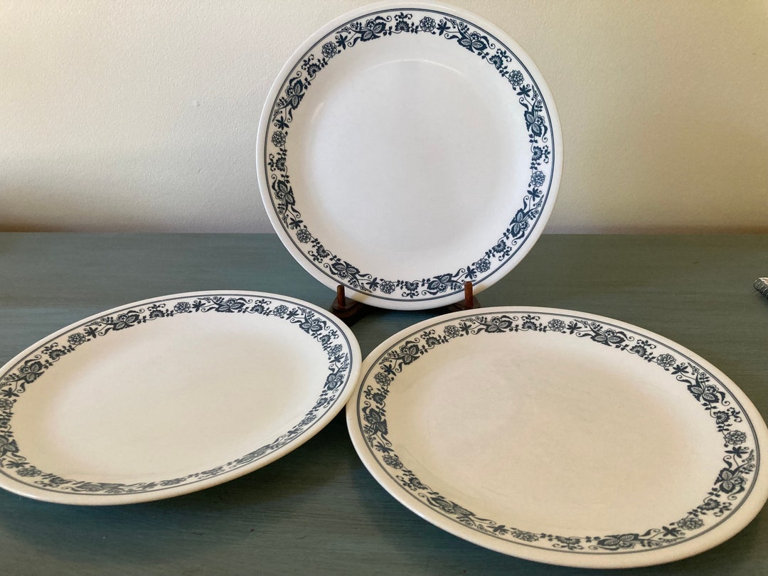 Pyrex Corelle Old Town Blue Dinner Plates and Cereal Bowl - Etsy
