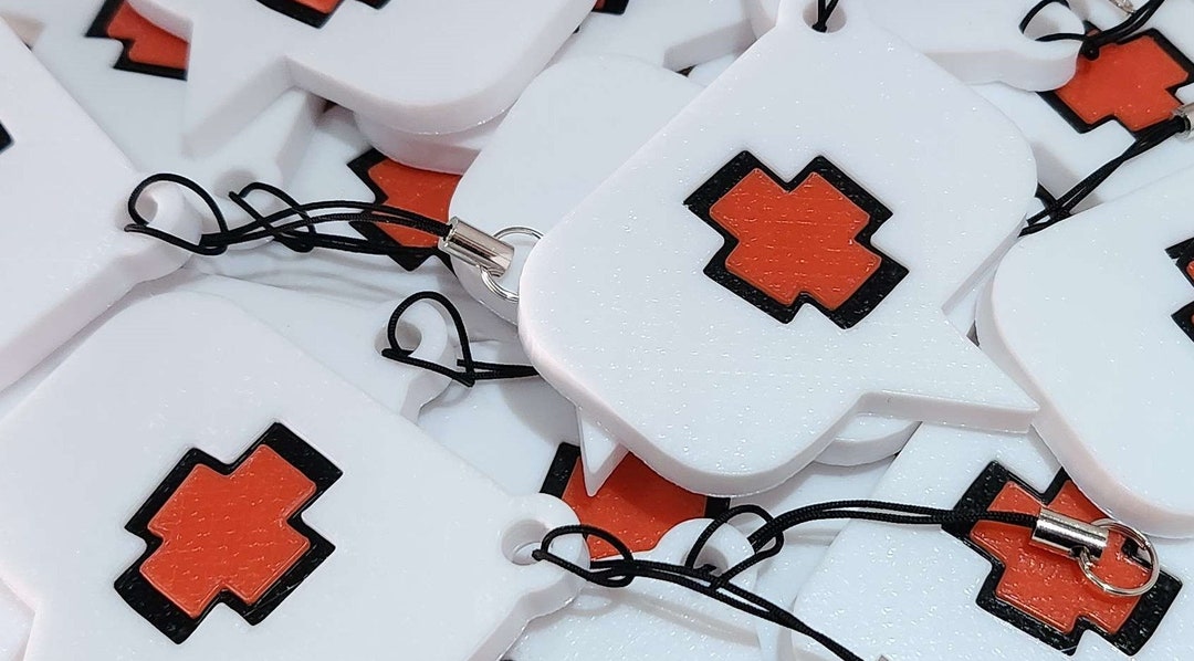 TF2 Inspired Keychain Medic Charm E Gaming Keychain 3D Printed - Etsy