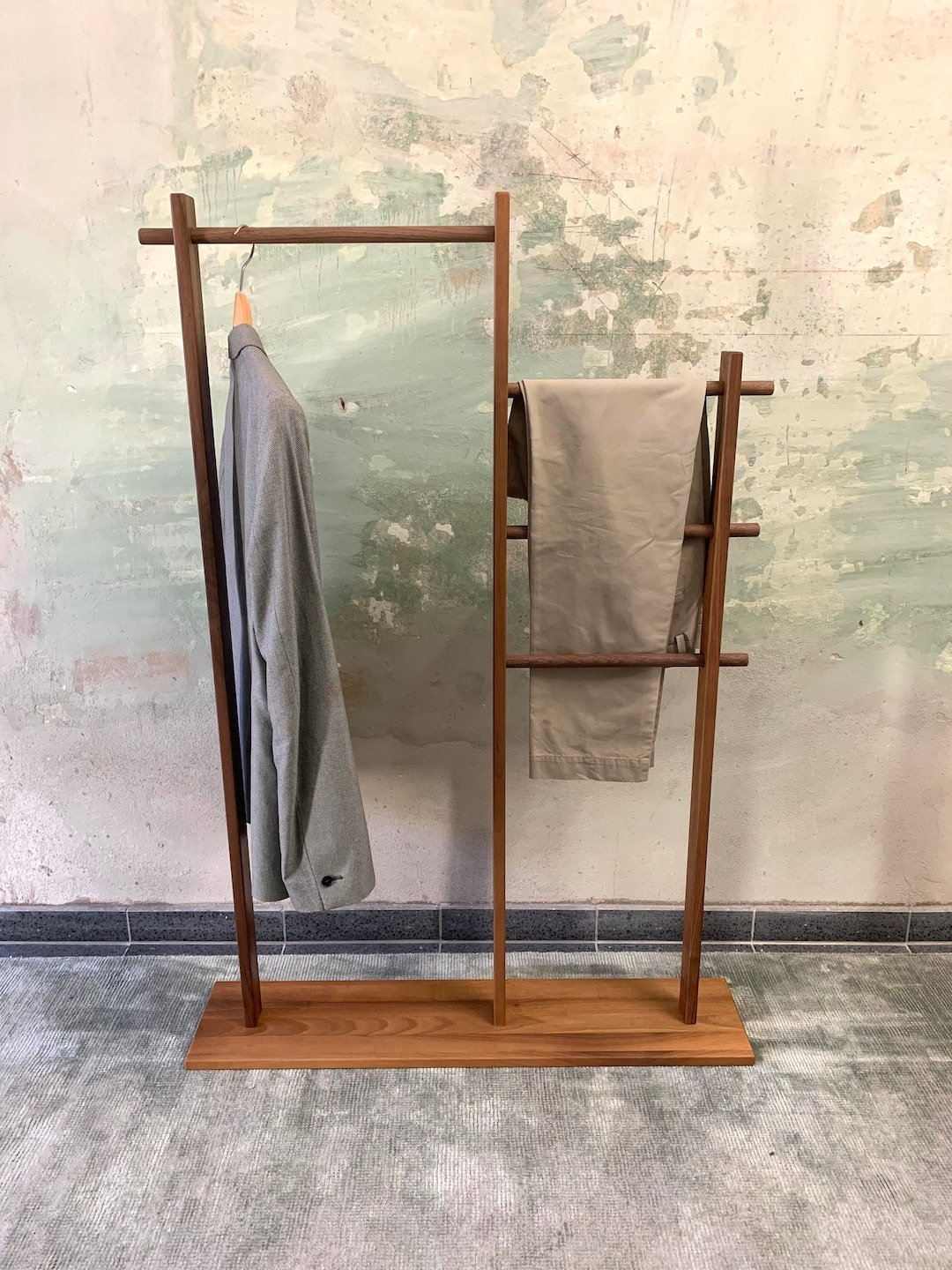 Handmade Oak Valet Stand: Modern Clothes Organizer - Etsy