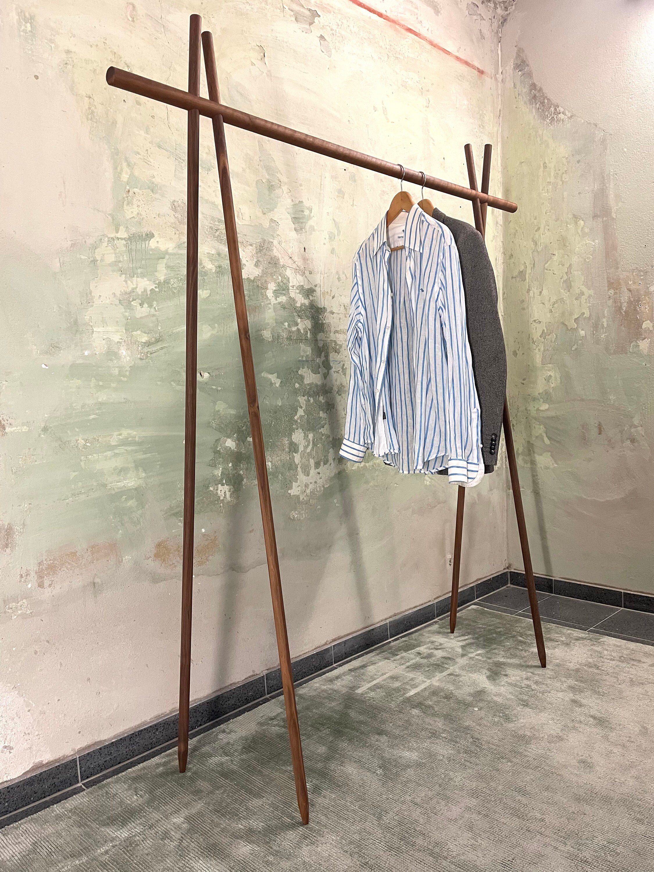 Minimalist Oak or Walnut Clothes Stand - Modern Shirt Rack (160cm) - Etsy
