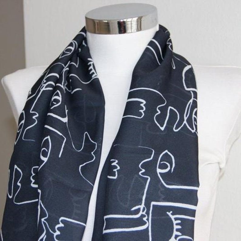 Infinity Scarf, Single Line Illustration, Single Line Art, Circle Scarf ...