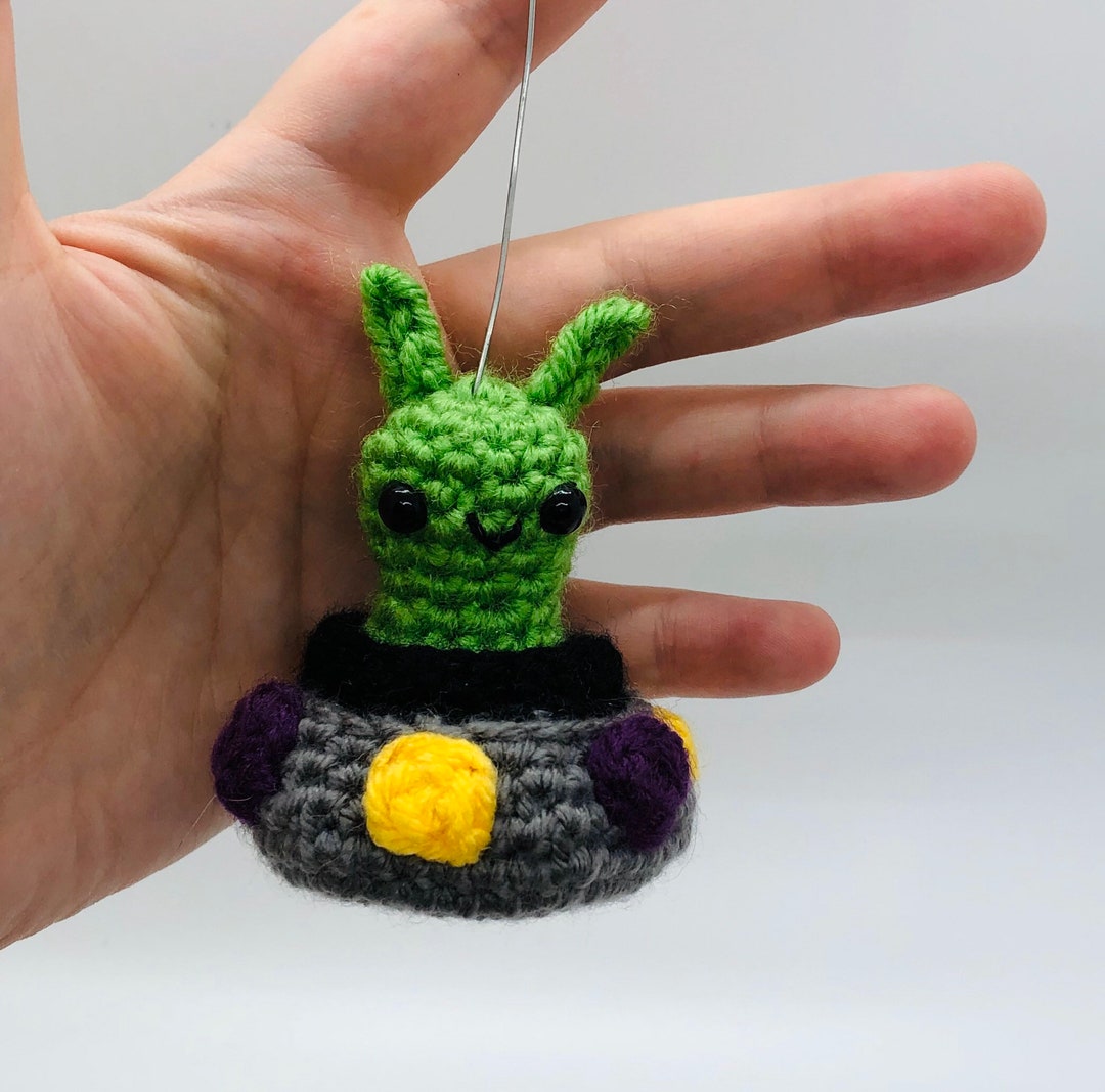 Alien Christmas Ornament/aliens/christmas Tree/green - Etsy