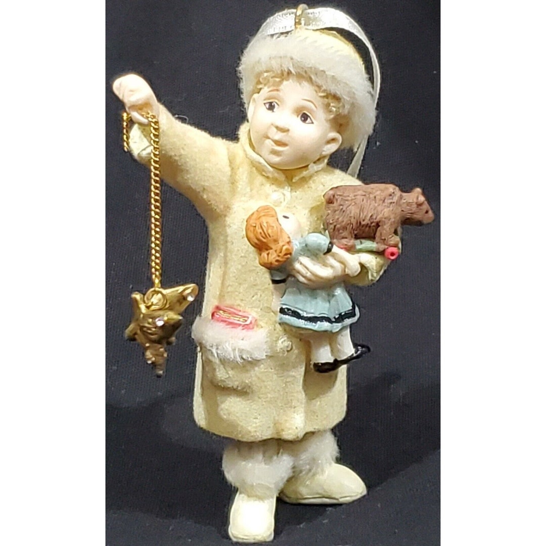 Hallmark Joyous Angel Memories of Christmas Ornament 2002 Feather Wing ...