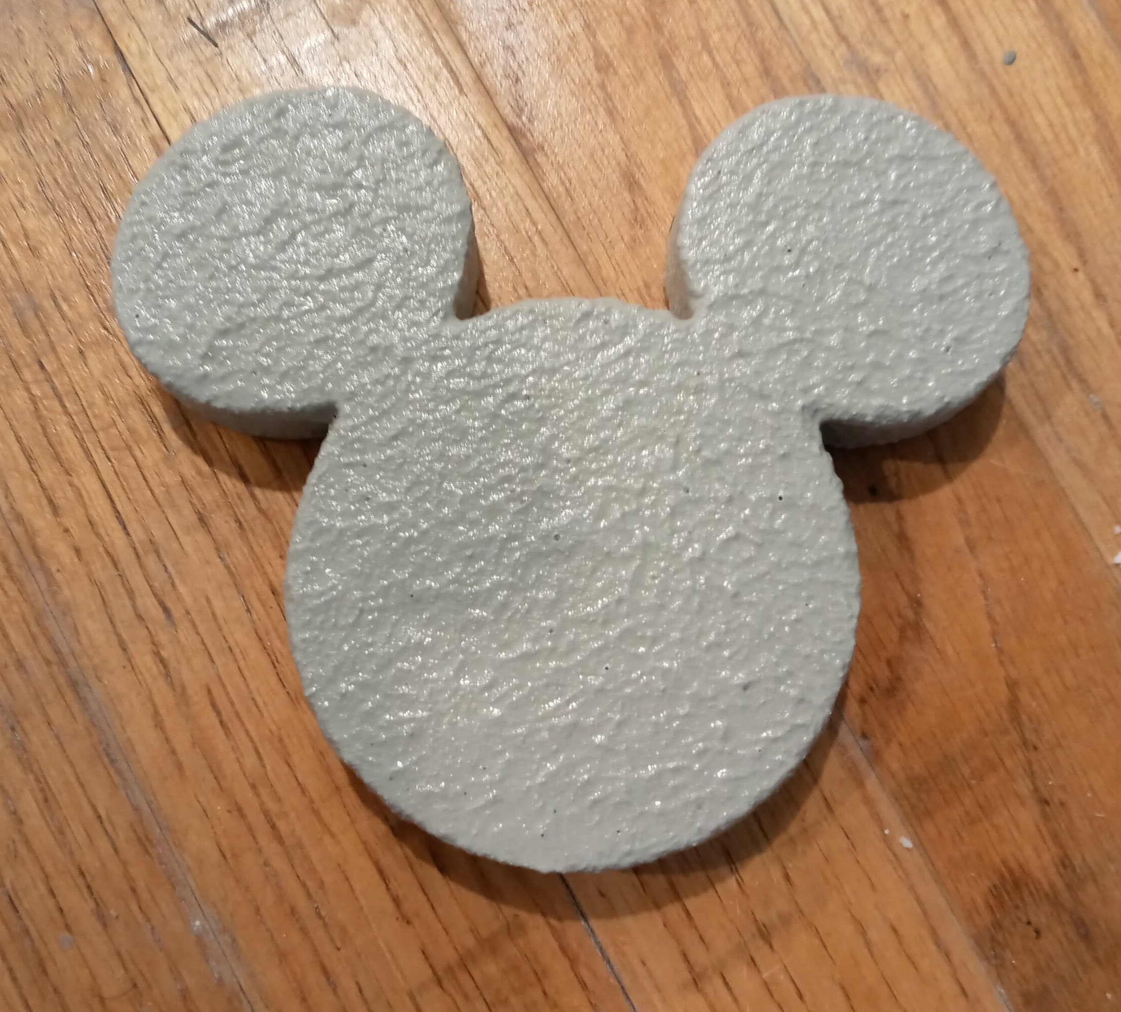 Pair of Two Large MICKEY MOUSE Garden Stepping Stones Decorative Stones ...