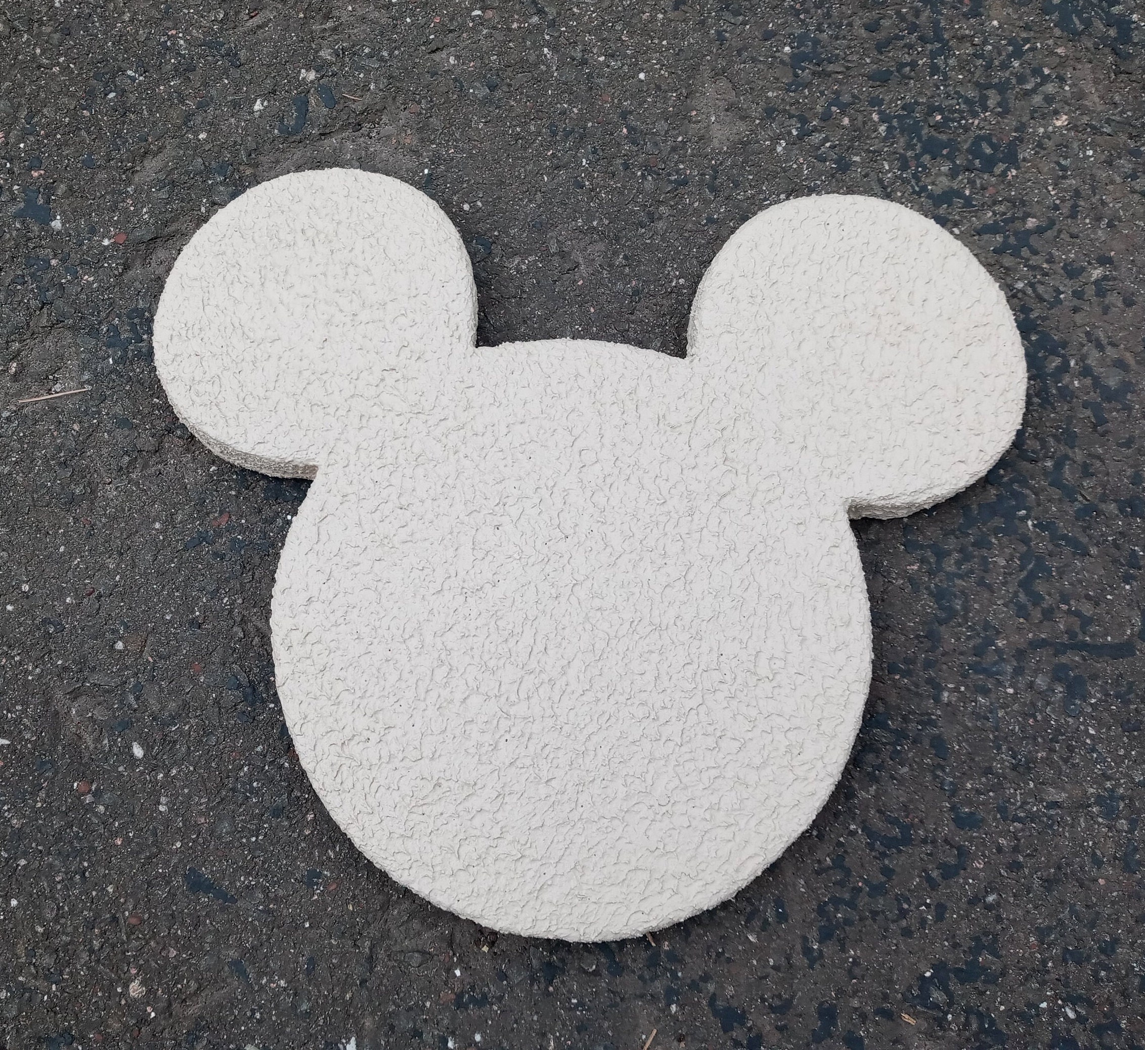 Pair of Two Large MICKEY MOUSE Garden Stepping Stones Decorative Stones ...