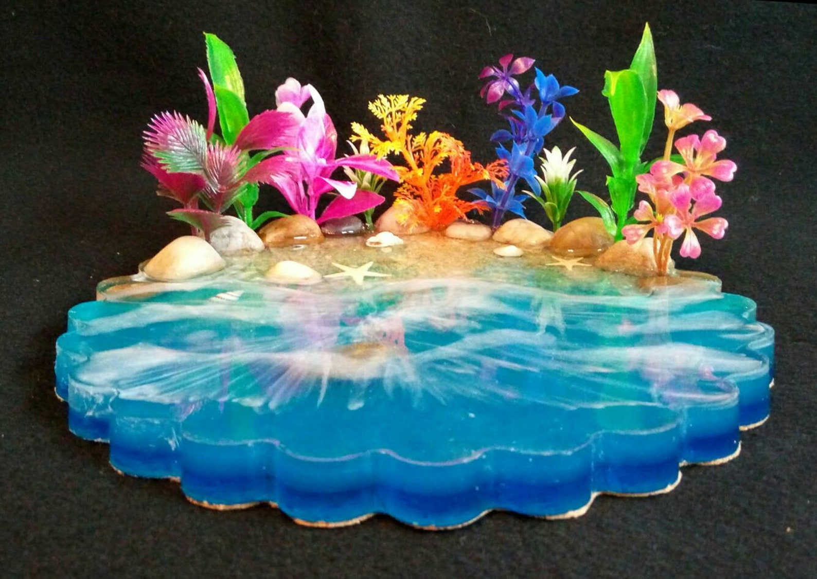 Tropical Beach Figurine Display - Etsy