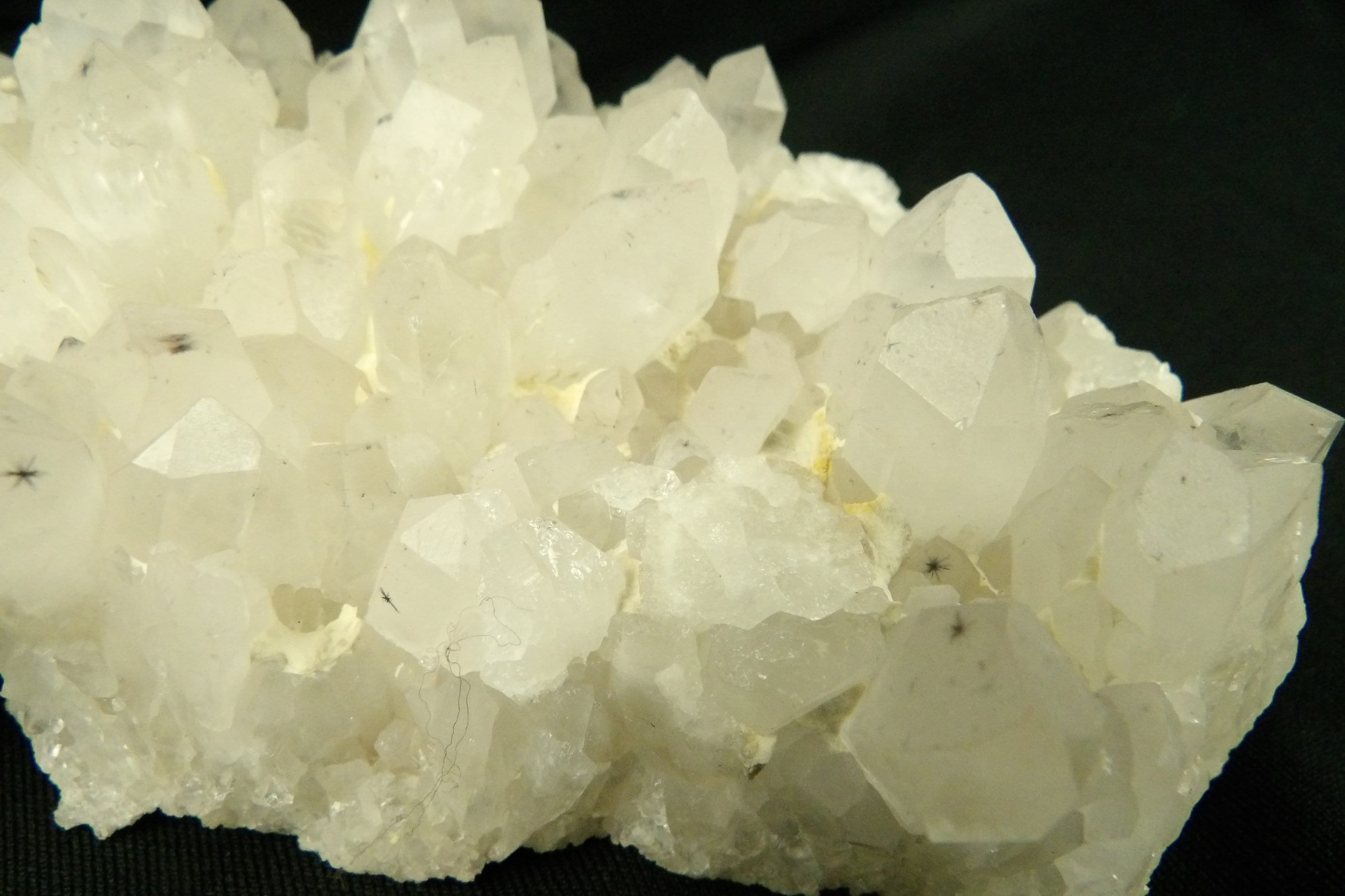 XXL Black Star Quartz Crystal Cluster 947g Clear-white Rock Quartz With ...