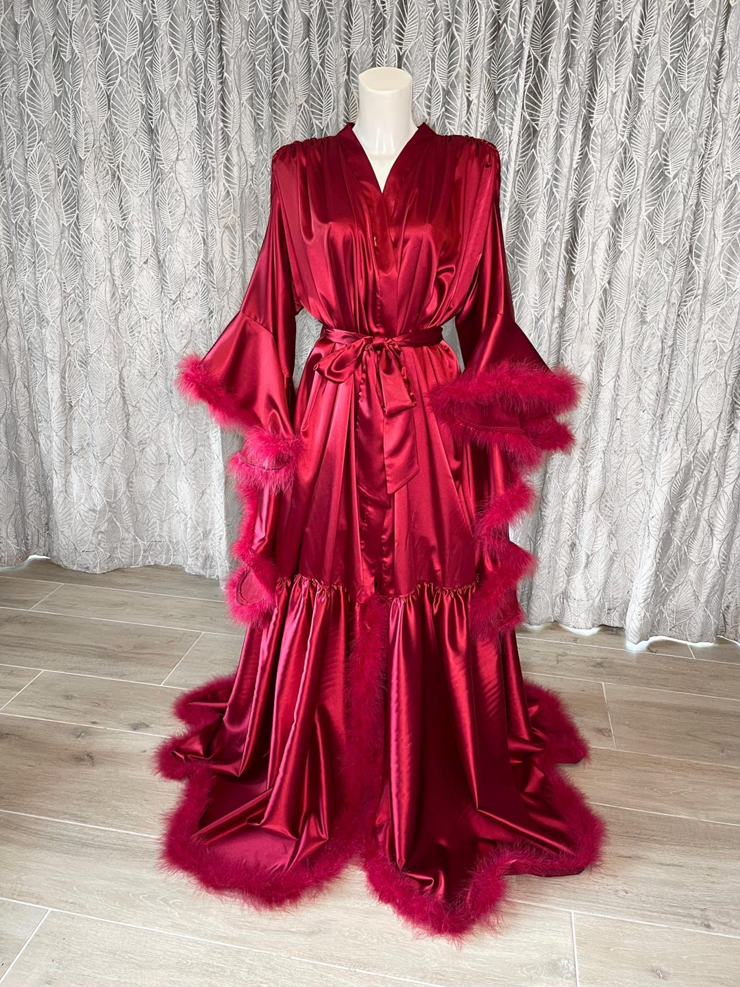 Long Crimson Red Feather High Quailty Satin Vintage Hollywood Inspired ...
