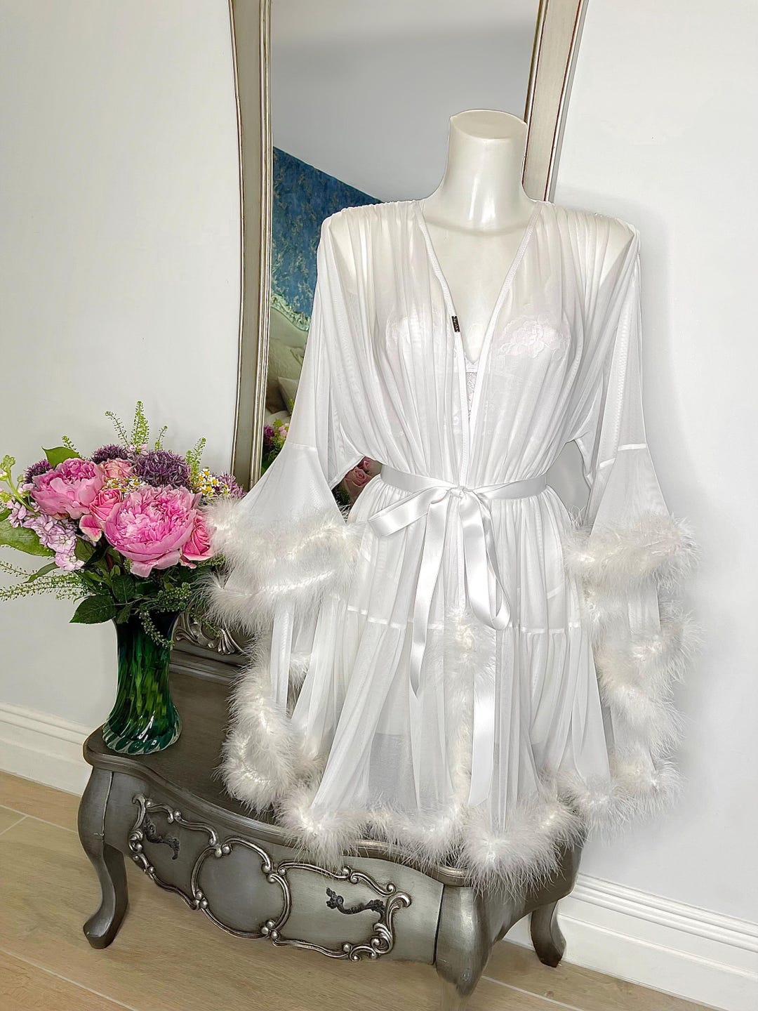 Short White Bridal Feather High Quality Mesh Vintage Hollywood Inspired ...