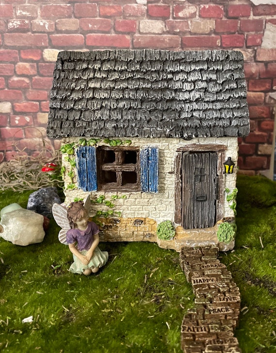 Cobblestone Cottage