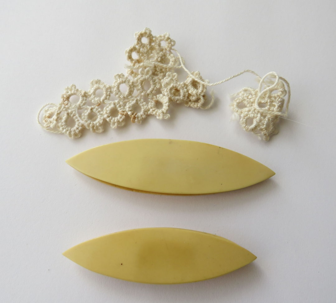 2 Antique Tatting Shuttles Celluloid Vintage - Etsy