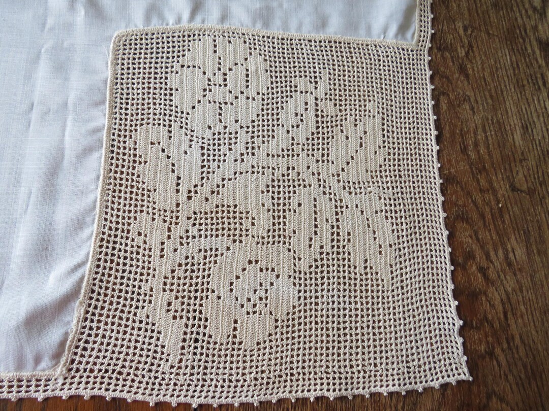 Vintage Crochet Panels & Trim Tablecloth - Etsy